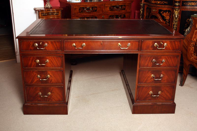 Stunning Victorian Style | Ref. no. 02769 | Regent Antiques