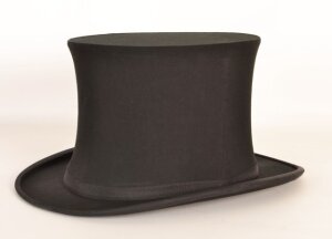 Antique Opera Hat with | Ref. no. 05723 | Regent Antiques